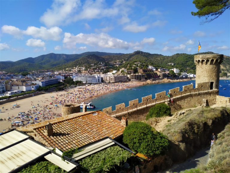 Tossa de Mar (70)-opt - Pinchando el globo